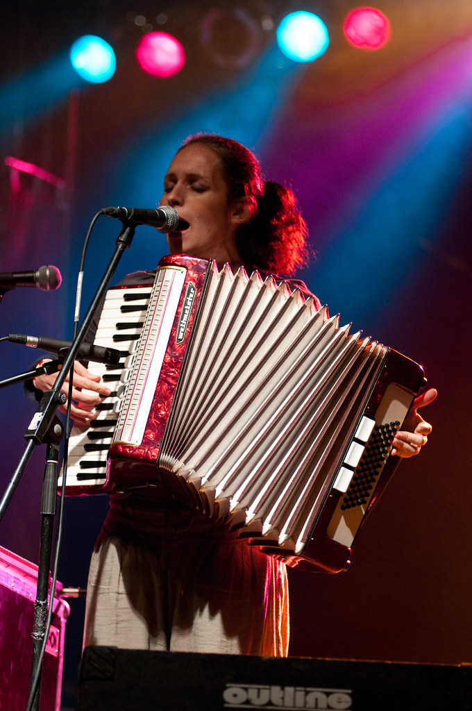 How Accordions Are Made Accordionists Central